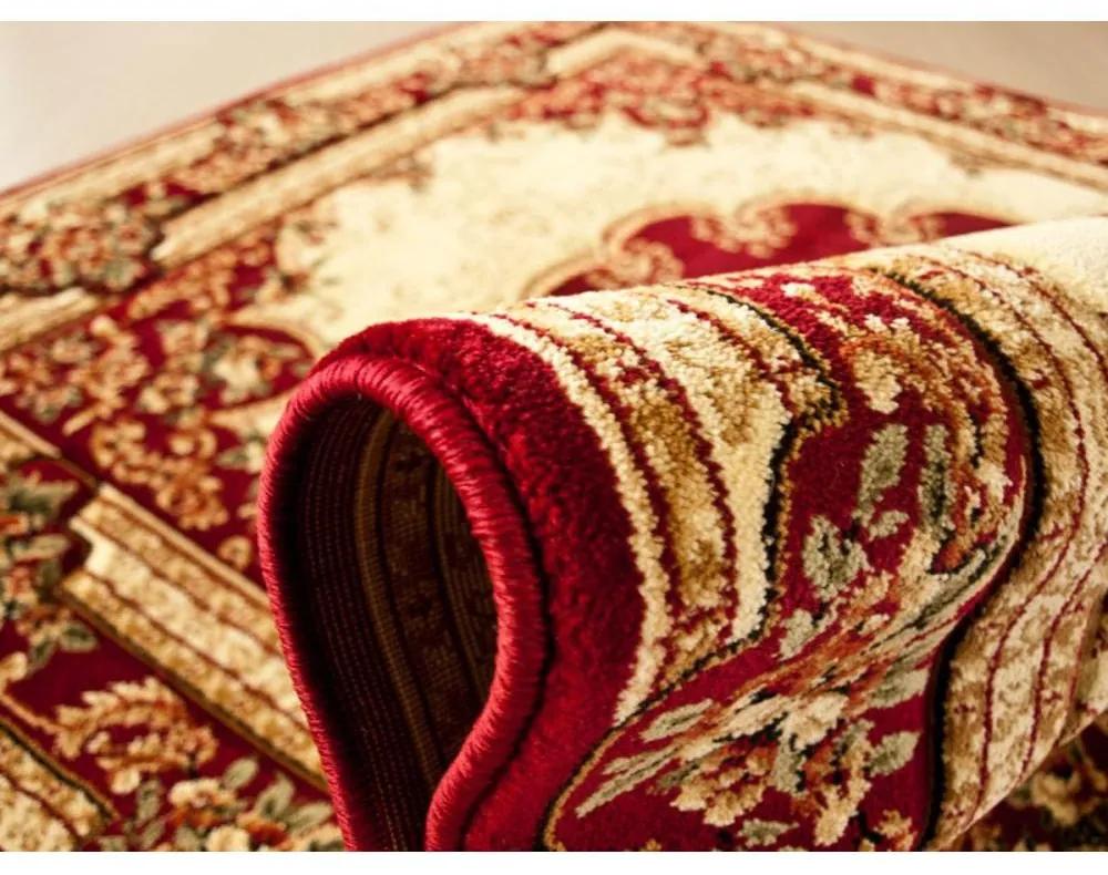 *Kusový koberec klasický vzor bordó 160x220cm