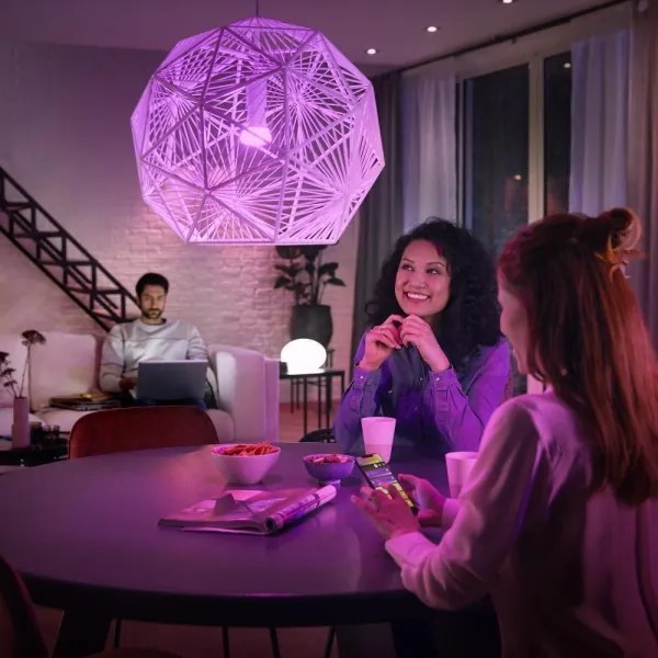 SADA 4x LED Stmívatelná žárovka Philips Hue WACA E27/6,5W/230V 2000-6500K