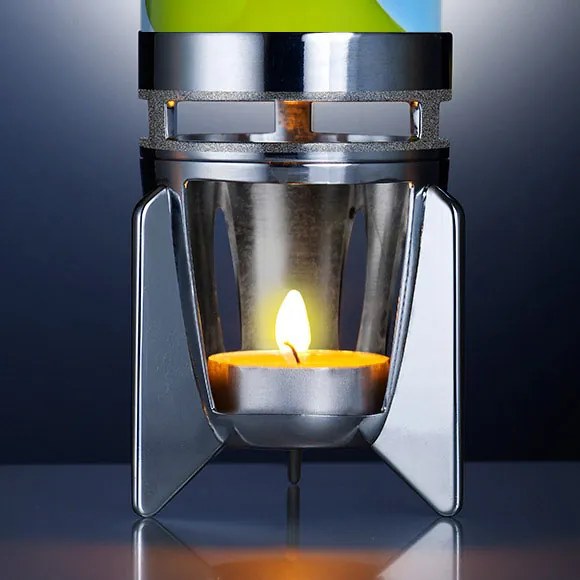 Mathmos Fireflow R1 Silver, originální lávová lampa stříbrná s žlutou tekutinou a oranžovou lávou, pro čajovou svíčku, výška 24cm