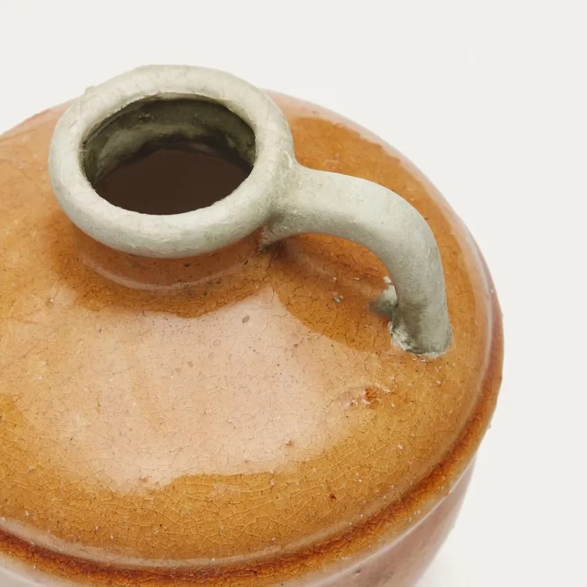 OnaDnes -20% Hořčicově žlutá keramická váza Kave Home Tamariu 16 cm