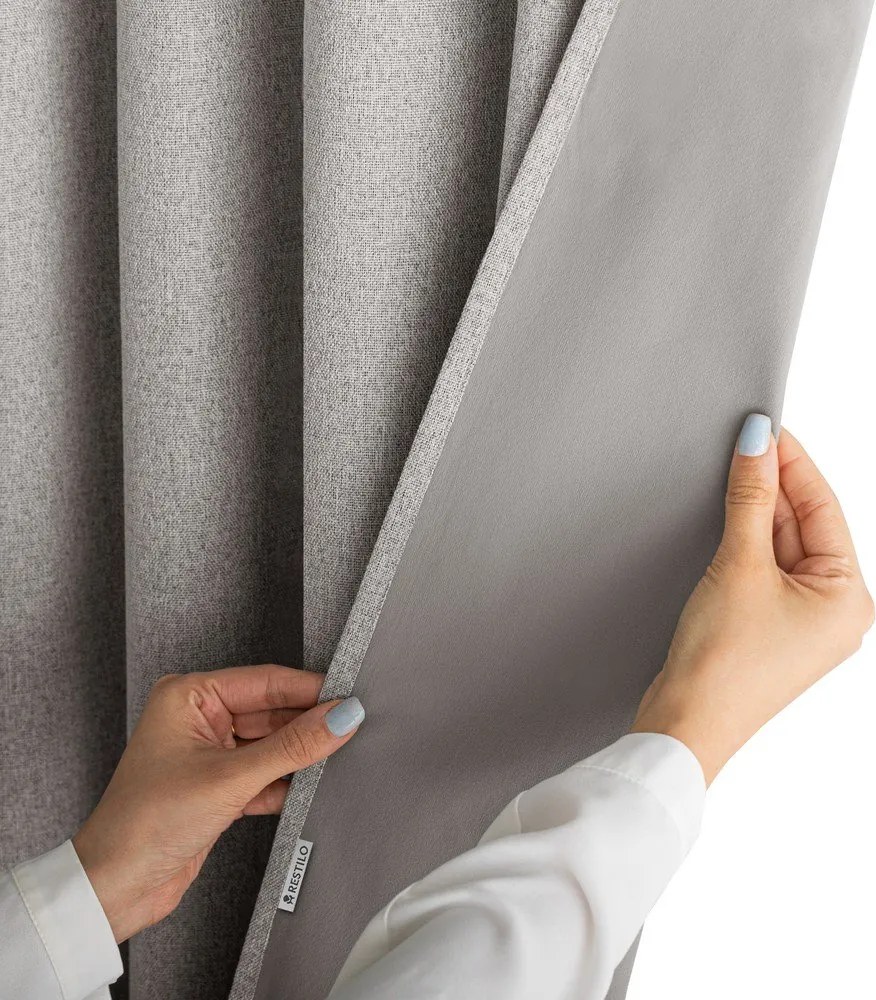 Taupe zatemňovací závěs 140x250 cm Corita – Restilo