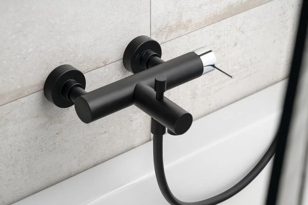 Sapho Ultramix vanová baterie nástěnná 150 mm černá matná chrom UT010BC