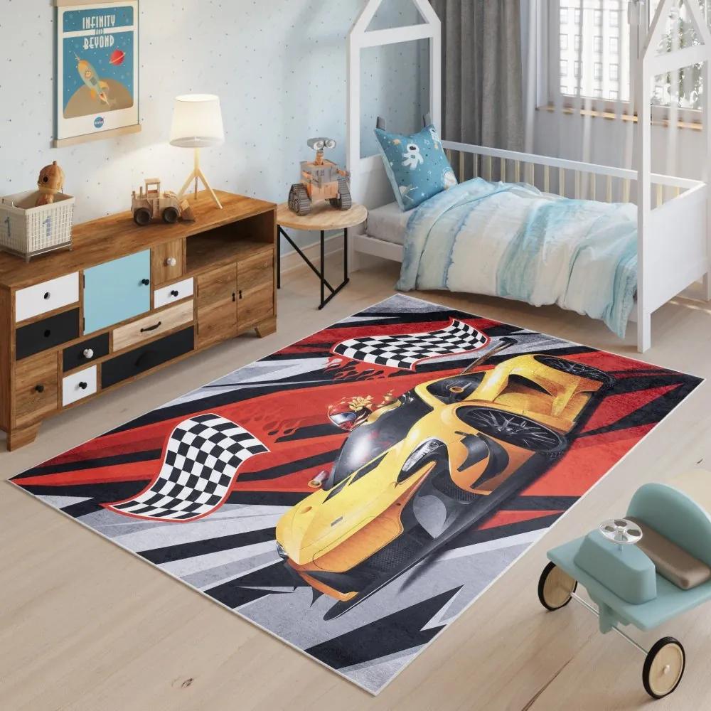 Dětský koberec s motivem závodního auta Šířka: 160 cm | Délka: 220 cm