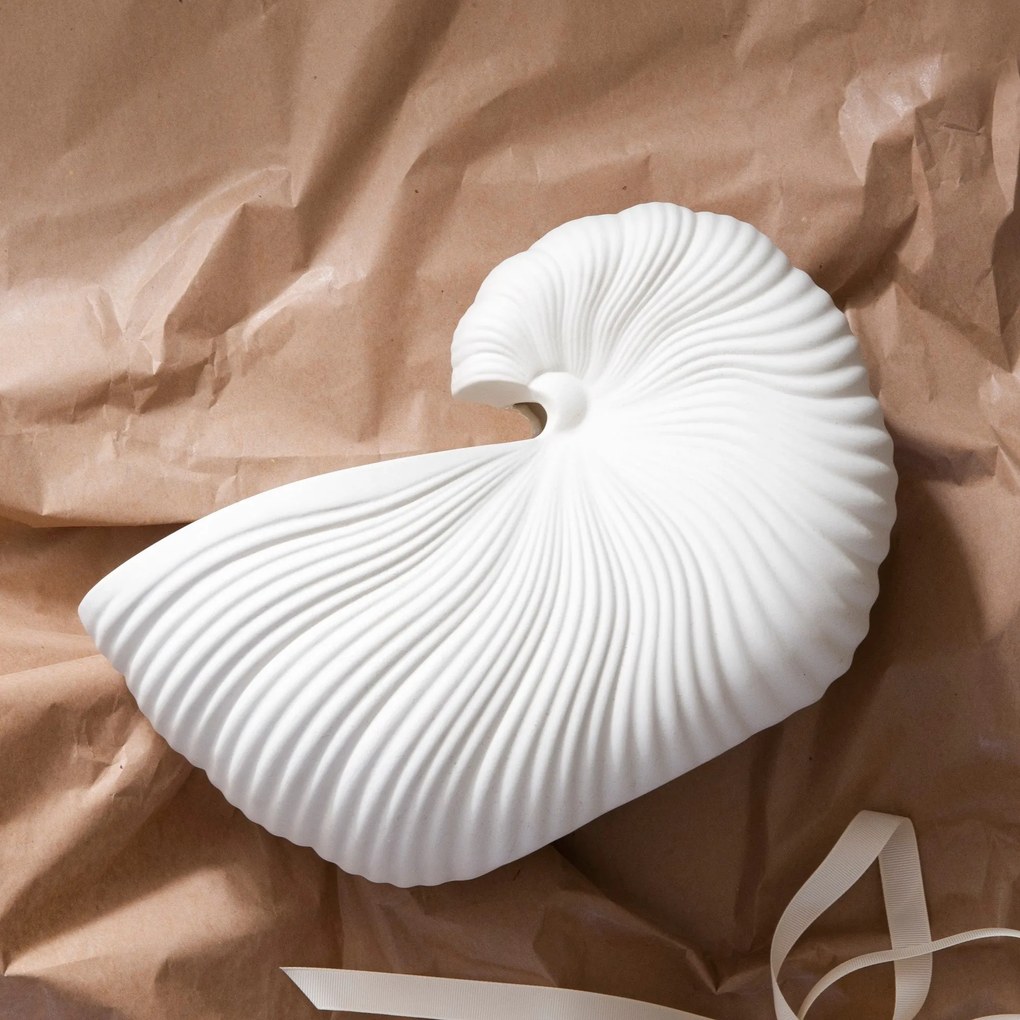 FERM LIVING Květináč Shell Pot