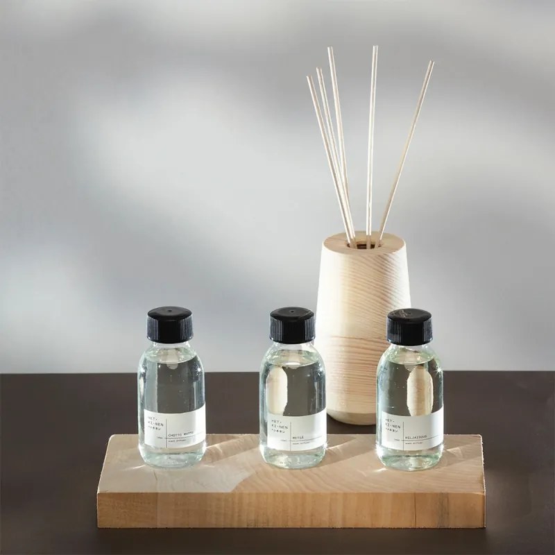 Dřevěný difuzér Vessel + vůně hiljaisuus 100ml