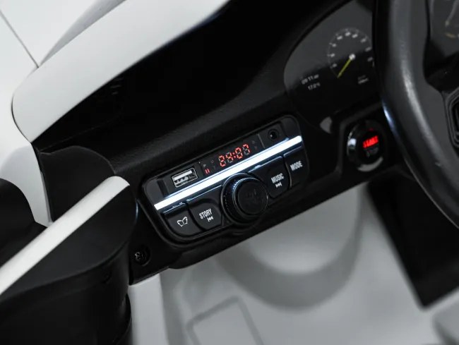 Elektrické autíčko Porsche 911 GT3 STRONG MP4 bílé