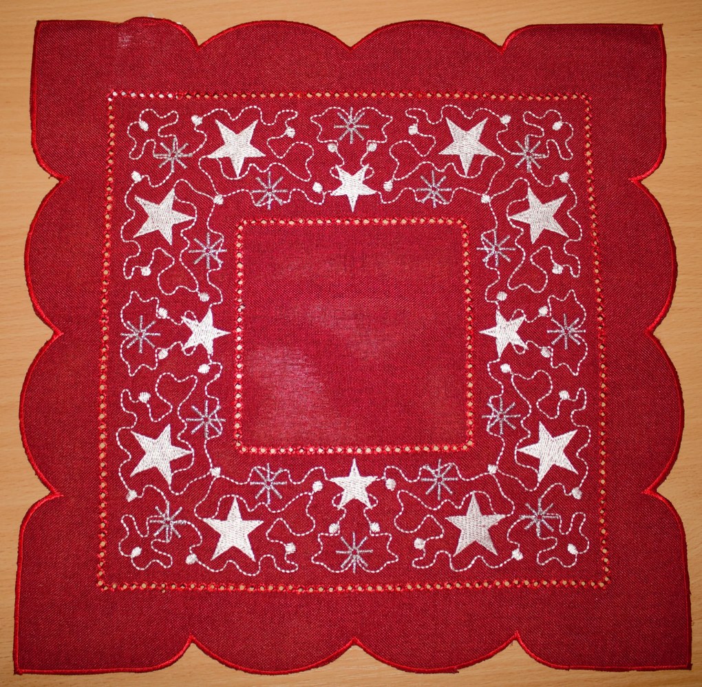 Levné-garnýže.cz - Vánoční ubrus vyšívaný -  Hvězdičky červené 35 x 35 cm