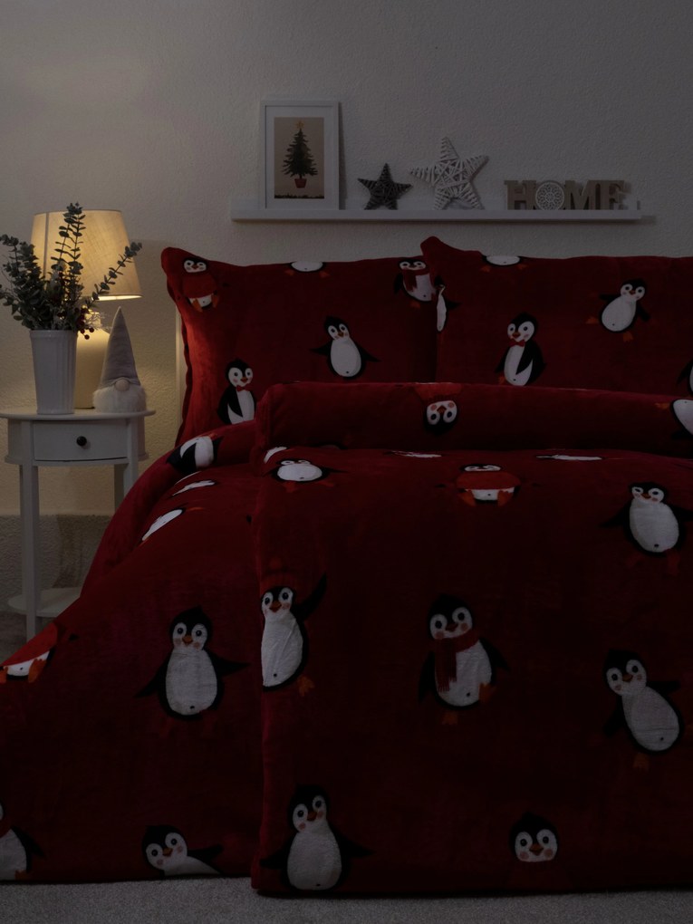 MK Lůžkoviny Mikroplyšové povlečení Exclusive - Tučňáci červené 140 × 200 cm, 70 x 90 cm