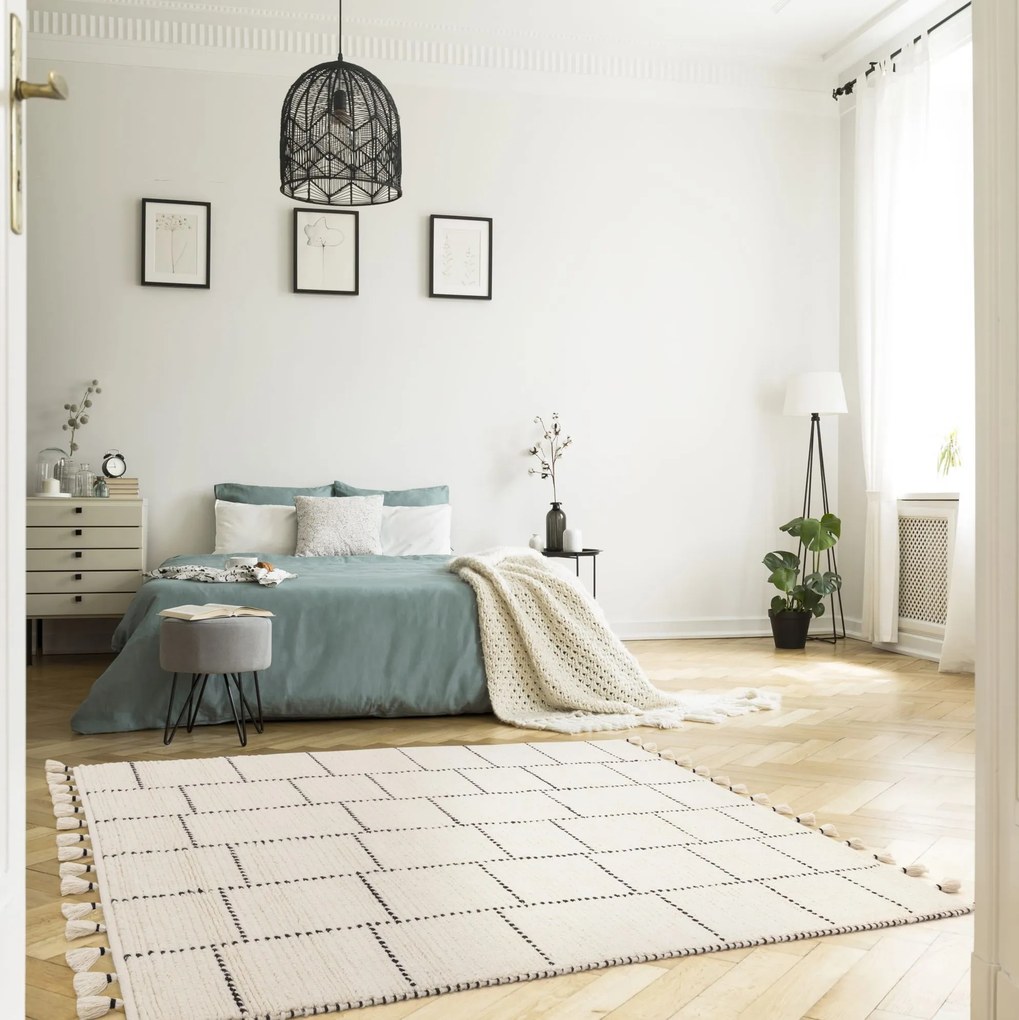 Tribeca Design Kusový koberec Livan Cream Black Tile Rozměry: 160x230 cm