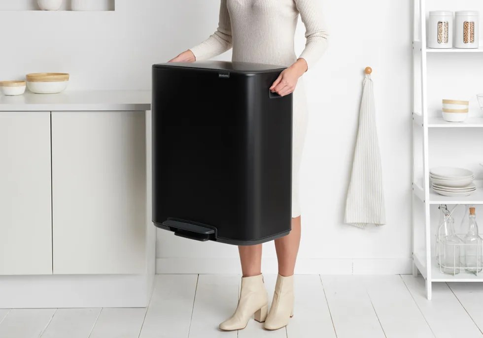 Brabantia BO pedálový koš 60L černá