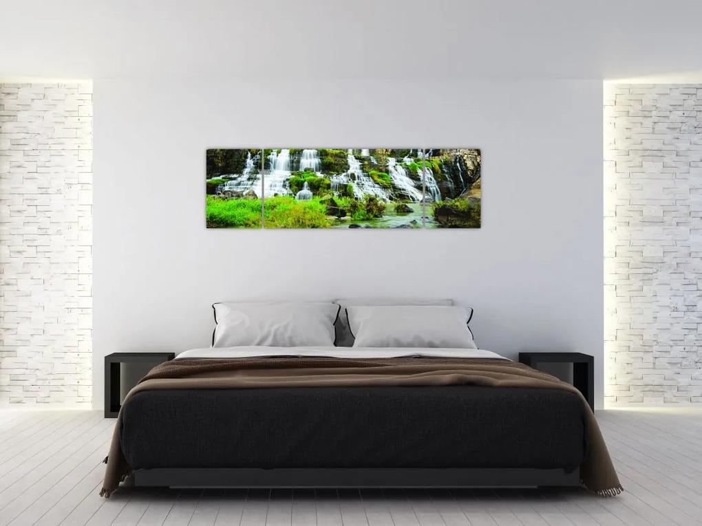 Obraz - vodopády se zelení (170x50 cm)
