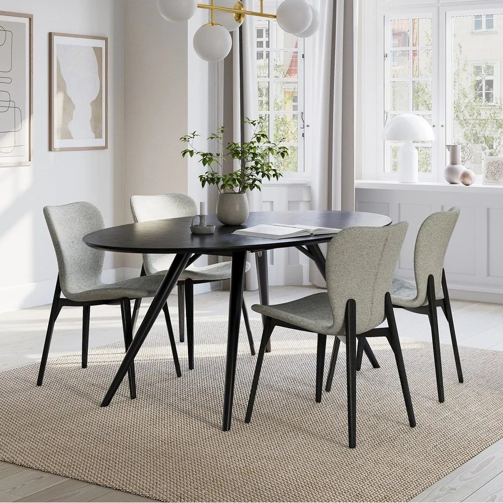 Černá jídelní židle Paragon – DAN-FORM Denmark