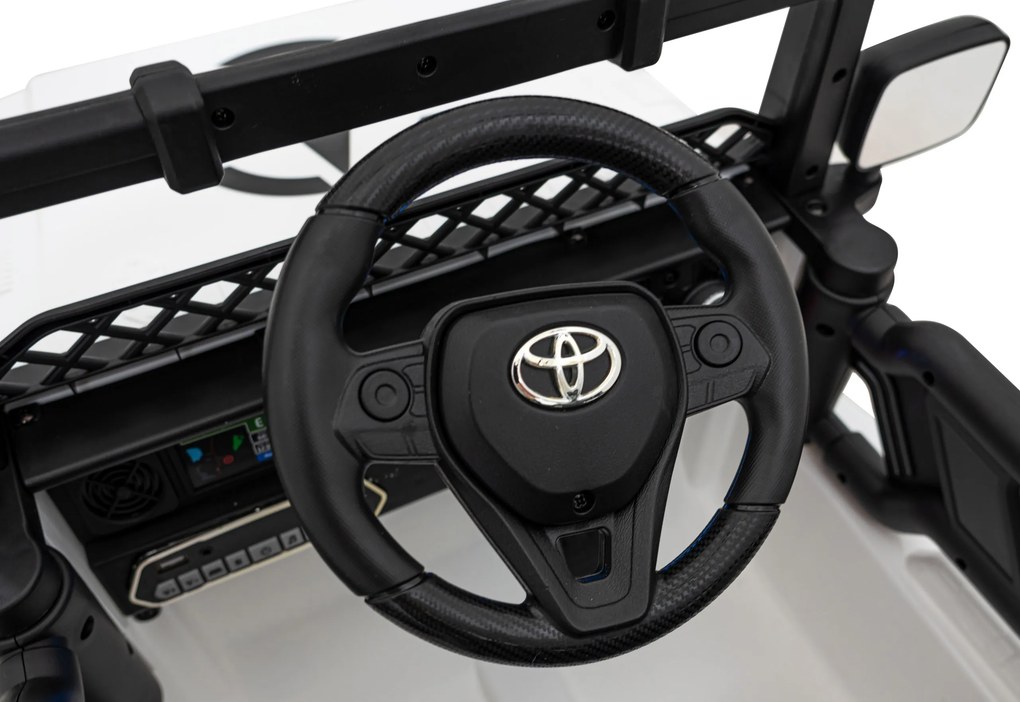 Ramiz Elektrické autíčko Toyota FJ Cruiser bílé + ovladač + pohon 4x4 + LED a audio + EVA kola + plynulý rozjezd