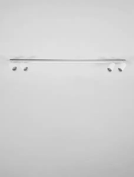 Minimalistické bodové svítidlo Oso 4 Bílá