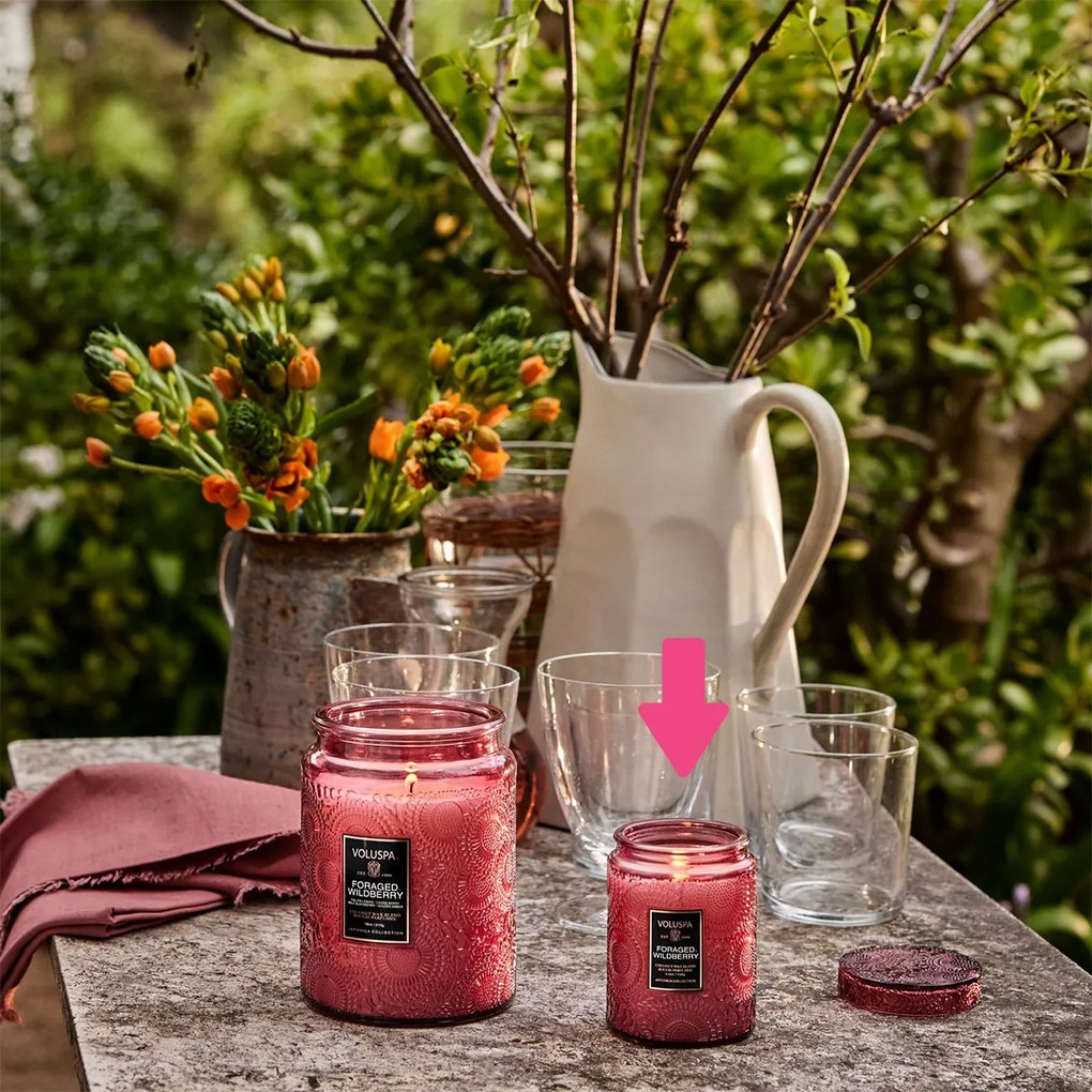 Voluspa svíčka Foraged Wildberry, 156 g