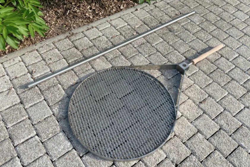 Grilovací rošt NEREZ polohovací Ø 50 cm ✔ Rošt se zemním pouzdrem
