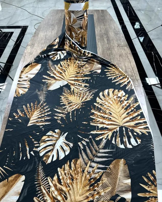 Ervi Luxusní bavlněný saténový župan DELUXE – Monstera na černém
