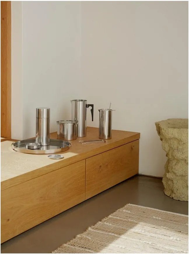 Džbán z nerezové oceli Arne Jacobsen – Stelton