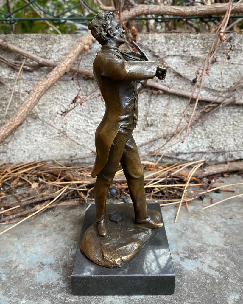 Bronzová socha soška Houslista