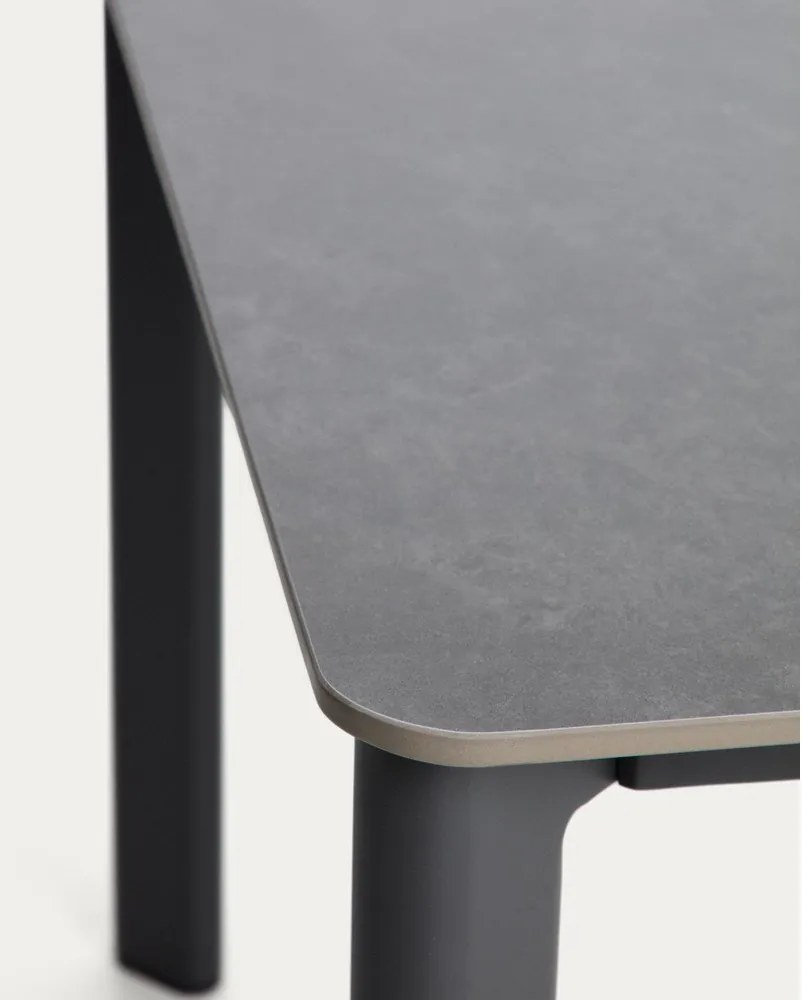 Zahradní jídelní stůl s deskou z kamene 100x220 cm Anafi – Kave Home