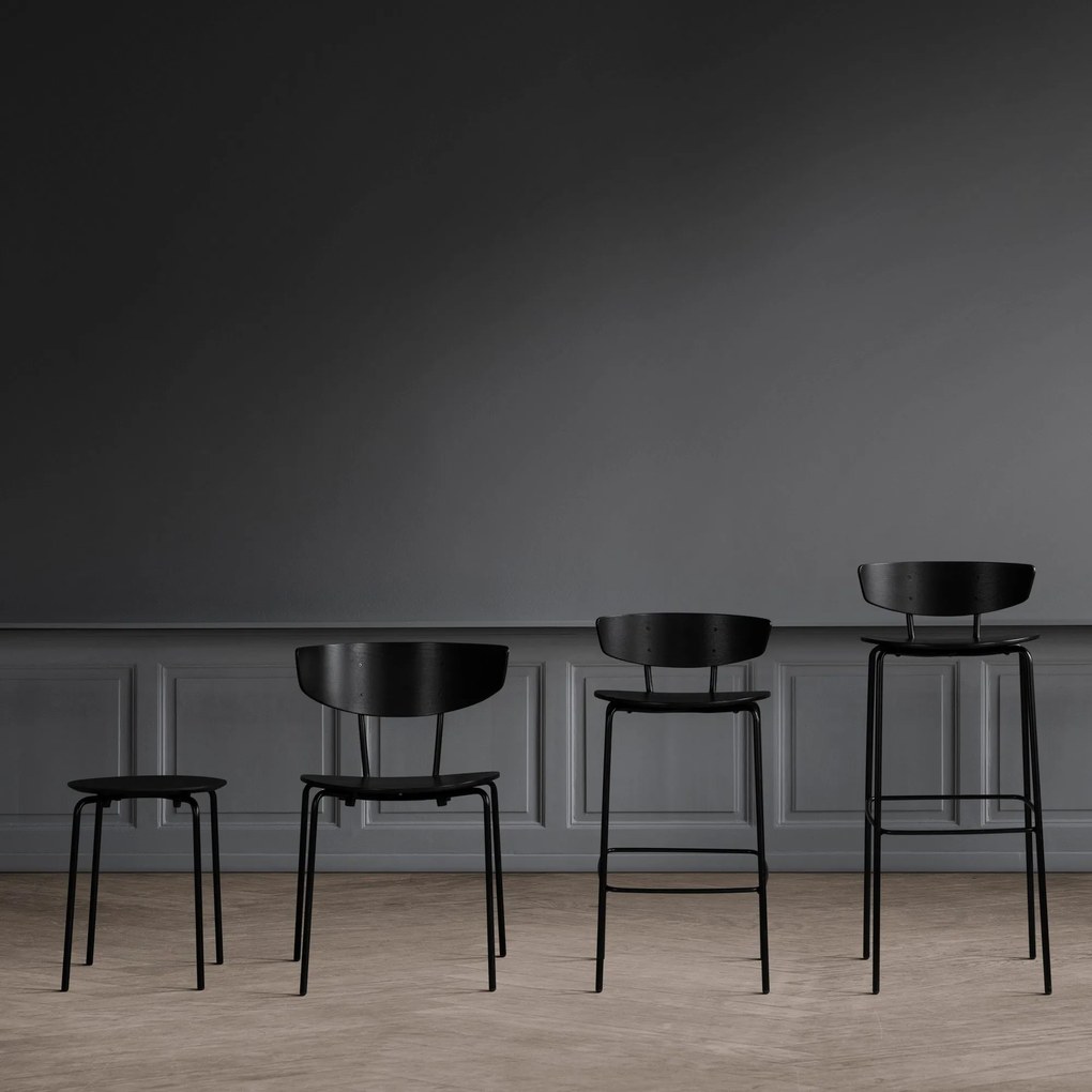 FERM LIVING Jídelní židle Herman, Black