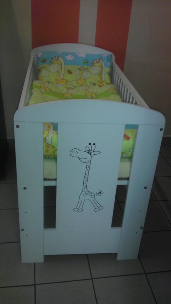 Klups Dětská postýlka Safari žirafa 120 x 60 cm bílá