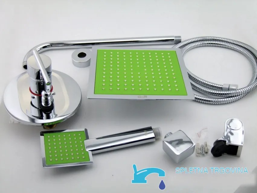 Podomítkový sprchový panel EYN PT86722 v zeleném provedení