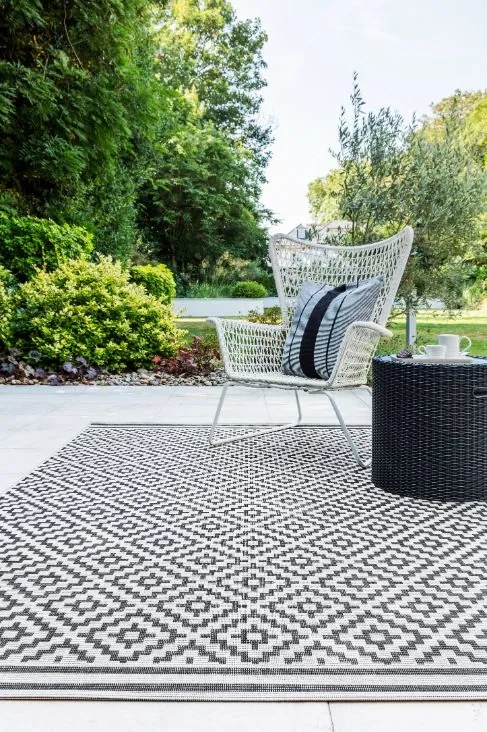 Černý koberec Granton Diamond Mono Rozměry: 120x170 cm