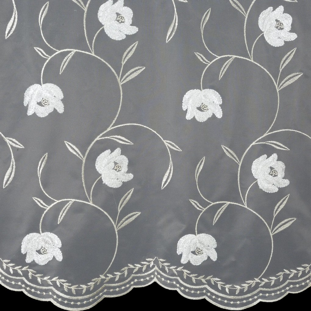 ZÁCLONA NA KROUŽCÍCH AMIRI 140X250 CM VZOROVANÁ