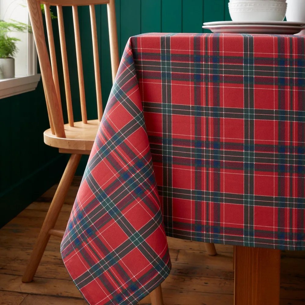 Bavlněný ubrus s vánočním motivem 178x137 cm Christmas Tartan Check – Catherine Lansfield
