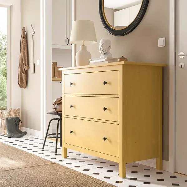 HEMNES Komoda se 3 zásuvkami, žluté mořidlo, 108x96 cm