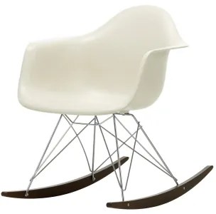 Eames Plastic Armchair RAR chrom oblázková tmavý javor Vitra