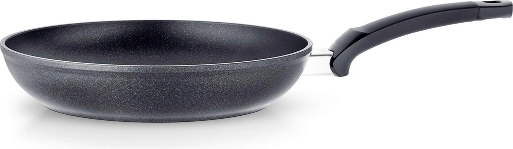 XXXLutz PÁNEV NA SMAŽENÍ 24 cm Fissler - Online Only vaření - 003724049402