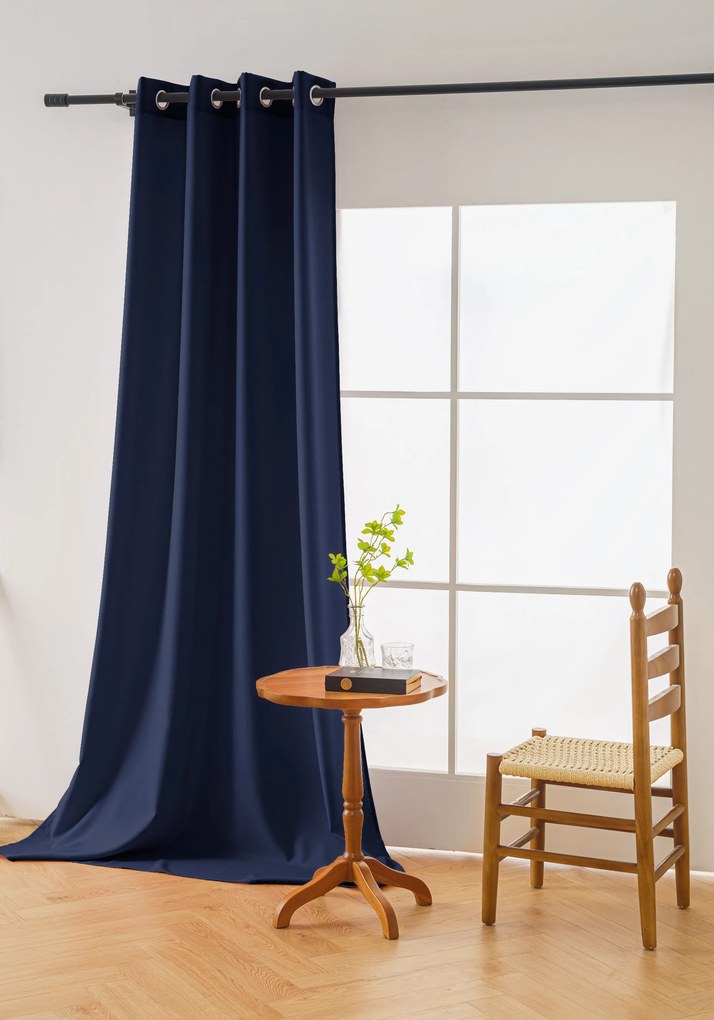 Tmavě modrý závěs OXFORD LIGHT 140x250 cm Zavěšení: Kovové kroužky