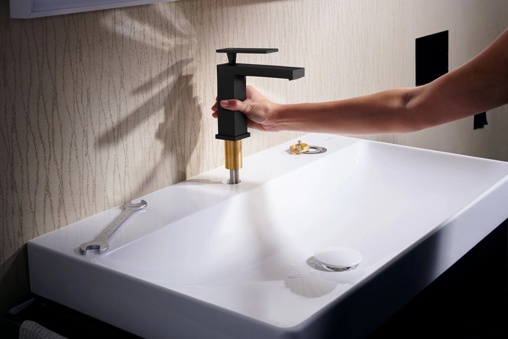 Hansgrohe Tecturis E, páková umyvadlová baterie 110 s ruční sprchou Bidette, černá matná, HAN-73210670