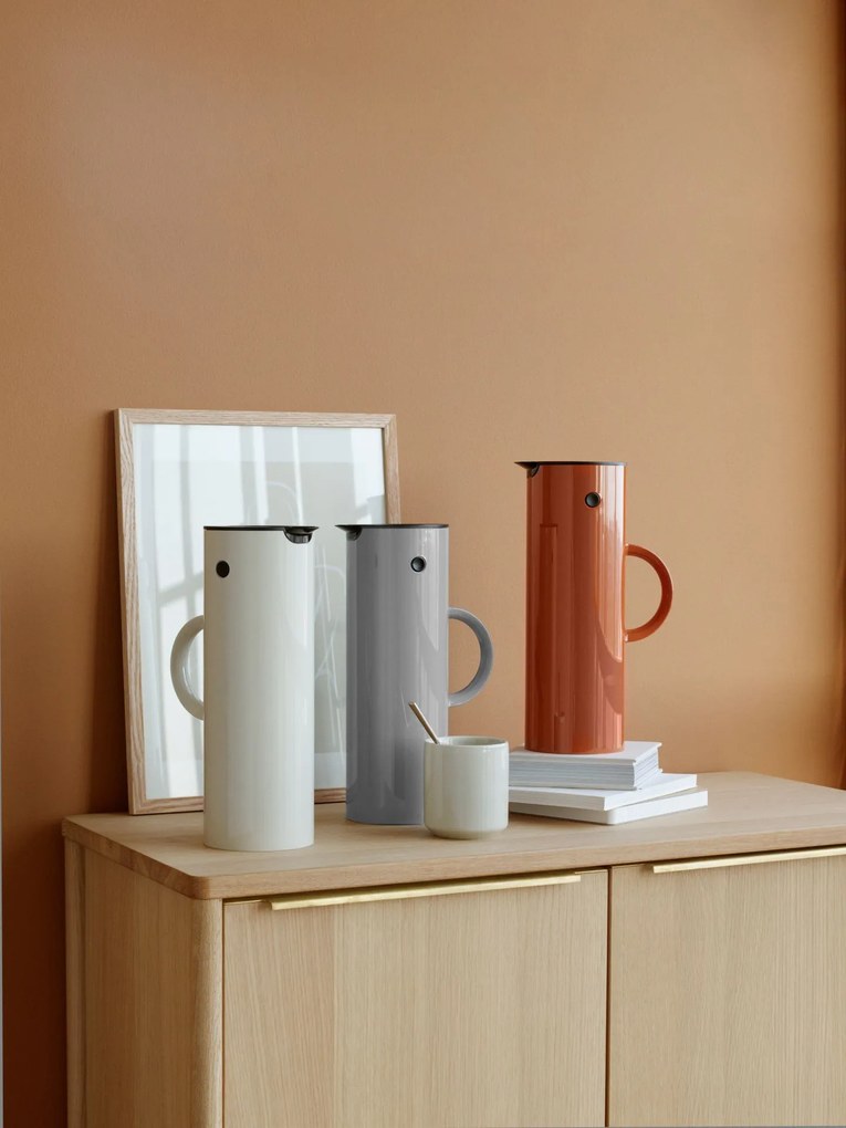 Stelton Vakuová termokonvice EM77 Sand 1 l, krémová barva, sklo, kov, plast