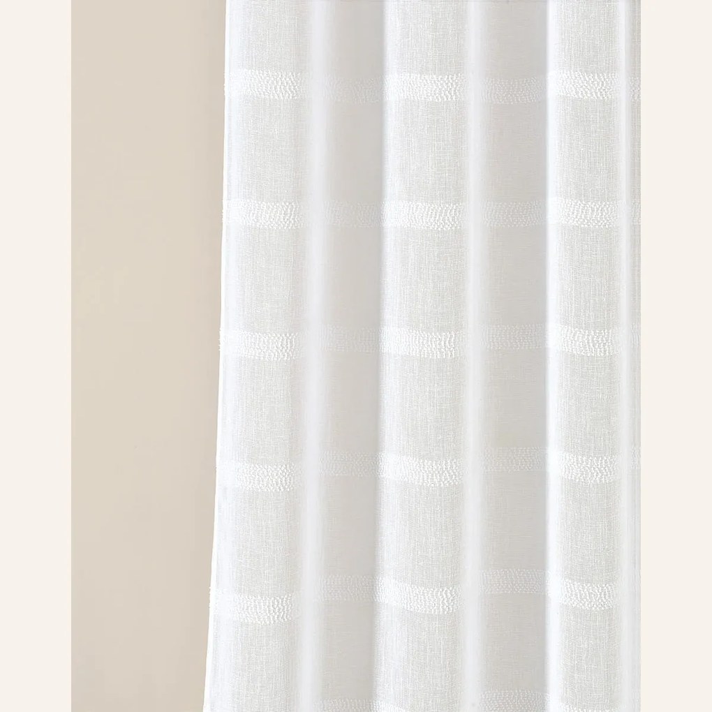 Room99 Záclona na kroužcích Maura Pásky Barva: Bílá, Velikost: 140 x 280 cm