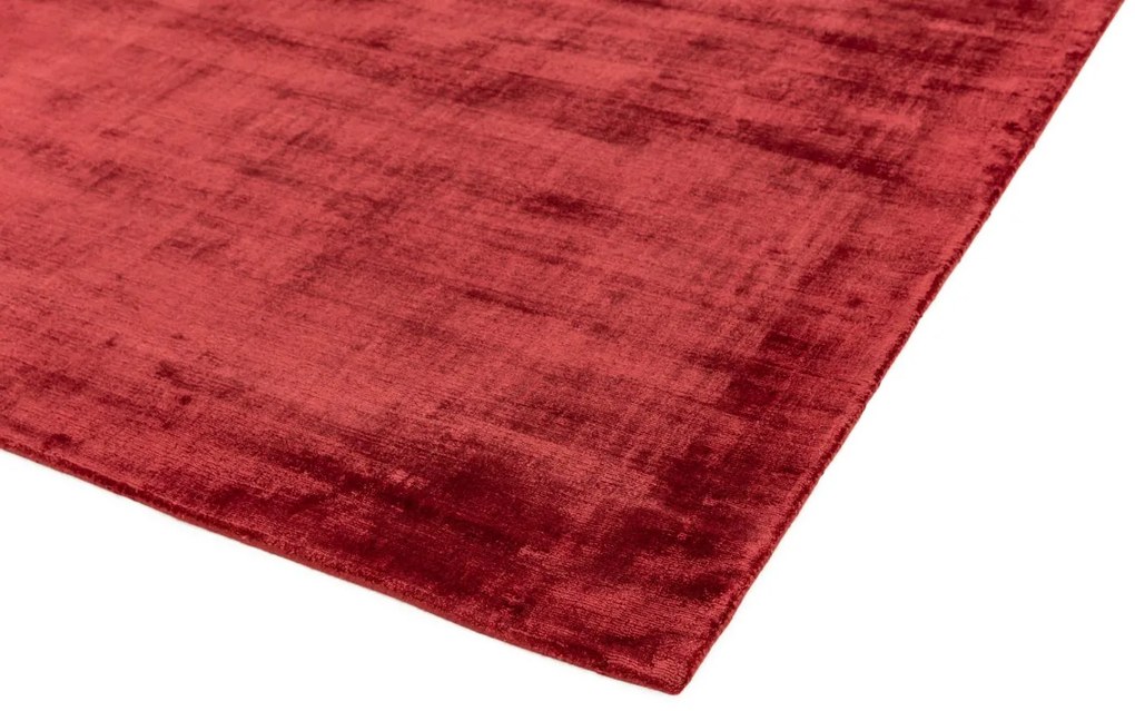 Červený koberec Ife Berry Rozměry: 66x240 cm