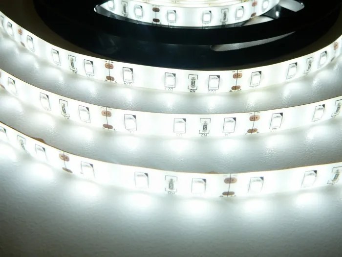 T-LED 07706 LED pásek SB3-W300 zalitý Studená bílá