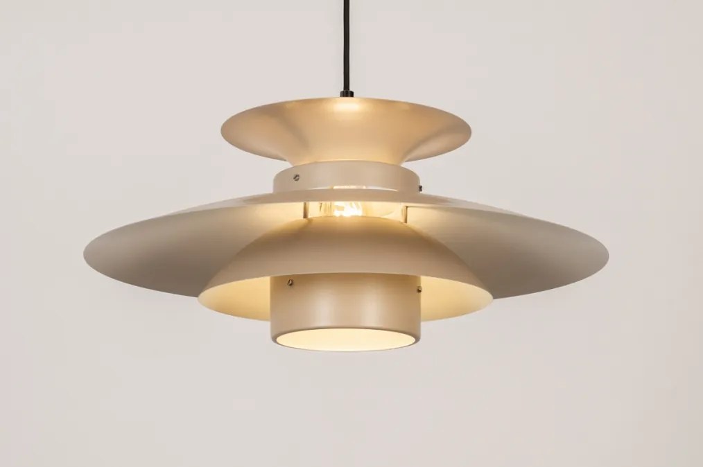 Závěsné retro svítidlo nad jídelní stůl Mansfeldt Light Taupe
