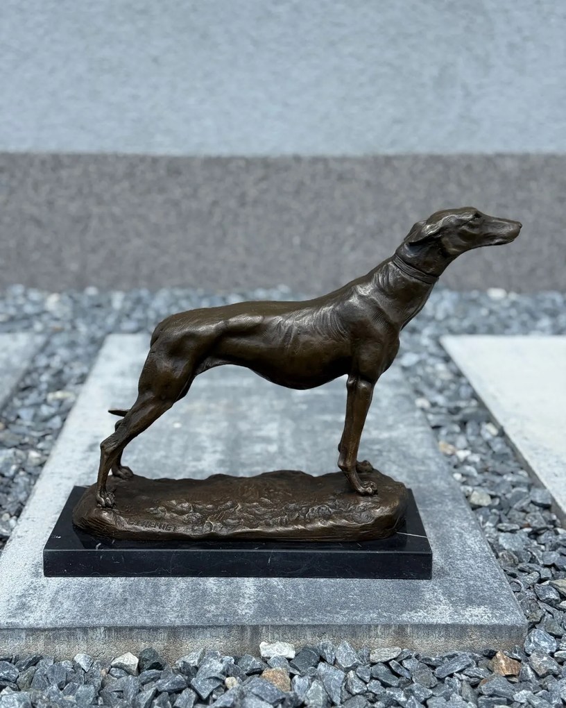 Bronzová socha - Greyhound soška loveckého psa