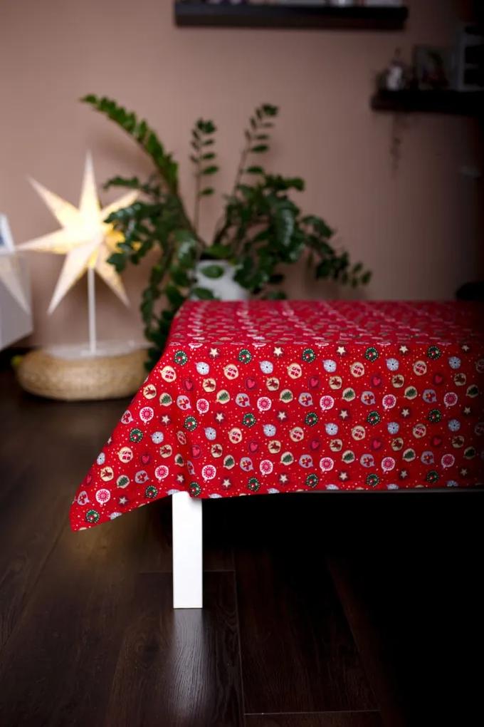 K-U ručně šitý ubrus vánoční baňky na červené,  130 cm x 200 cm
