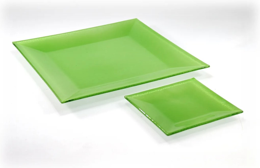 BDK-GLASS Zelený čtvercový talíř skleněný Rozměr: 15x15cm