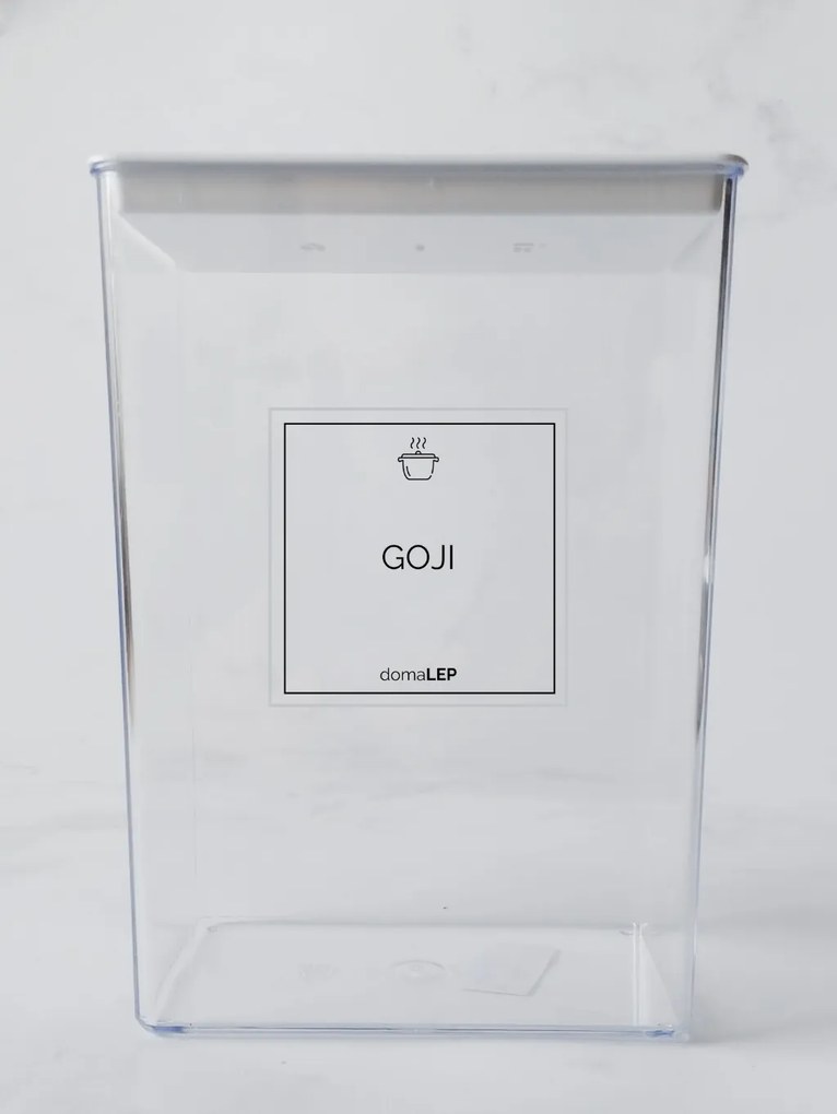 GOJI – průhledná samolepka na dózu, základní písmo, 5 x 5 cm | DomaLEP