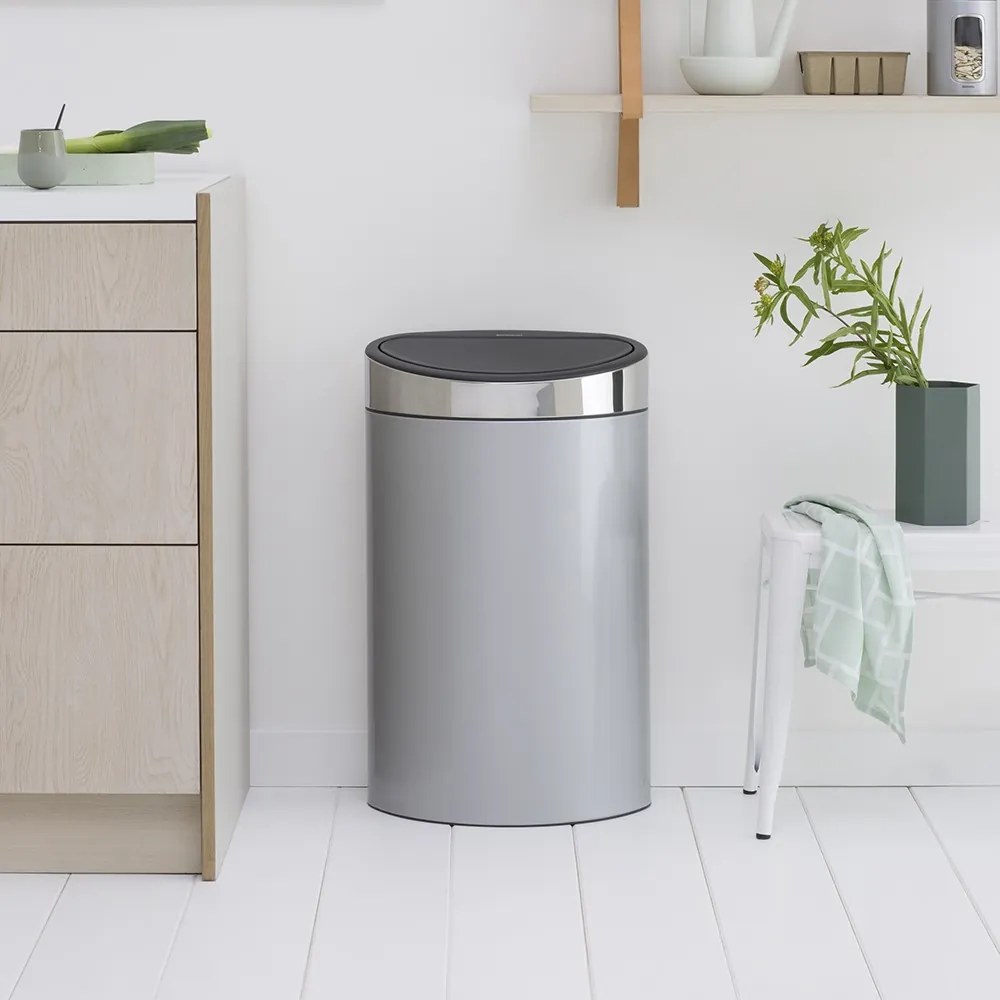 Brabantia Koš Touch Bin NEW 40L metalická šedá