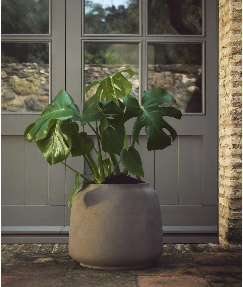 Betonový obal na květináč ø 40 cm Lira – Kave Home