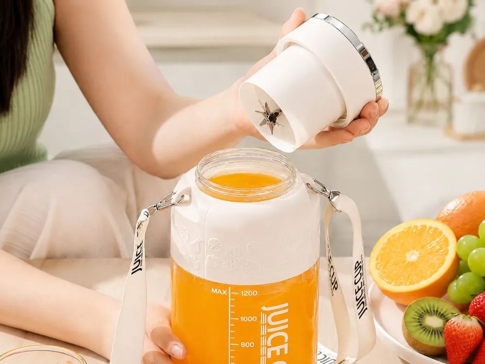 Verk Group Láhev s mixérem usb 1200 ml, hrnek na smoothie, šejker se slámkou a páskem