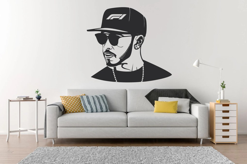 Lepy.cz Samolepka na zeď F1 - Hamilton Velikost (šířka x výška): 45x40cm, Barevná varianta: Jemná růžová