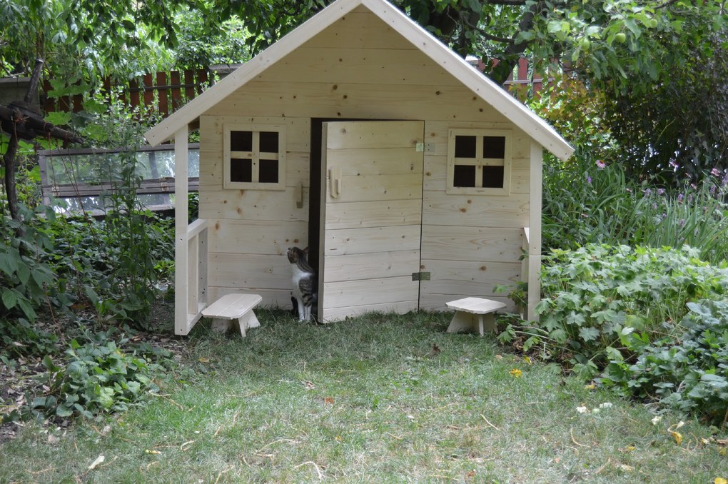 nejzahradnidomek.cz - Dětský dřevěný domek MIU se zábradlím - Premium, barva natur, (1,7 × 1,5 m), DD_MIU2