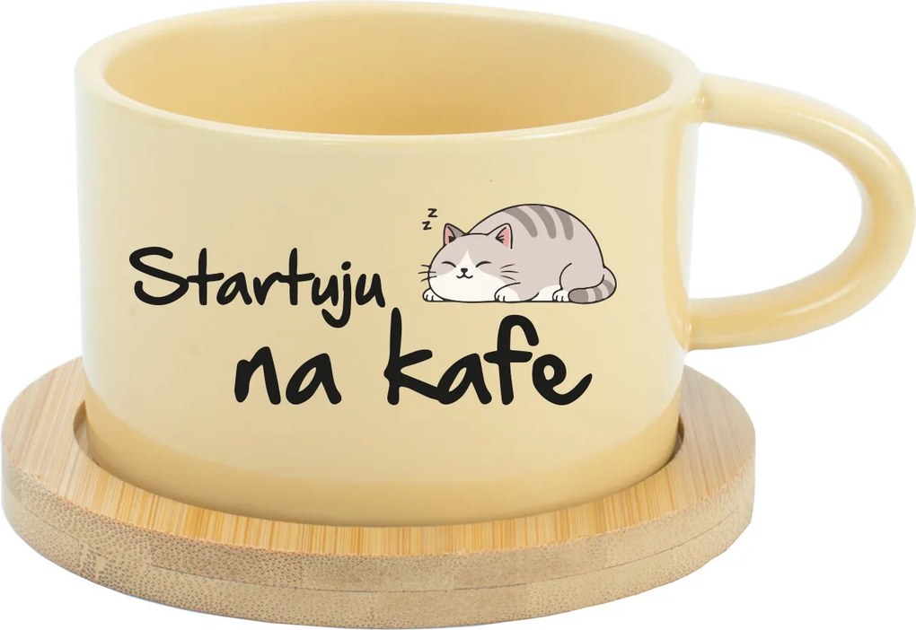 STARTUJU NA KAFE - žlutý hrníček makronka 200 ml